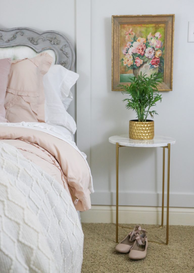 DIY Guest Room Makeover with FrogTape - Sincerely, Sara D. | Home Decor ...