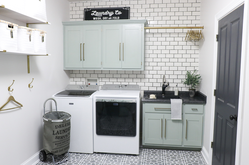 DIY Laundry Room Makeover - Sincerely, Sara D. | Home Decor & DIY Projects