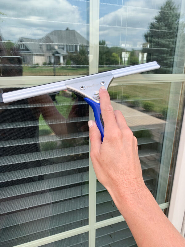 The Best Way to Clean Windows - Sincerely, Sara D. | Home Decor & DIY ...