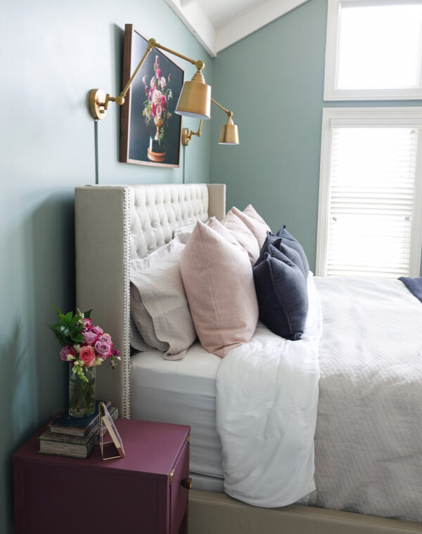 How to Make a Beautiful Bed - Sincerely, Sara D. | Home Decor & DIY ...