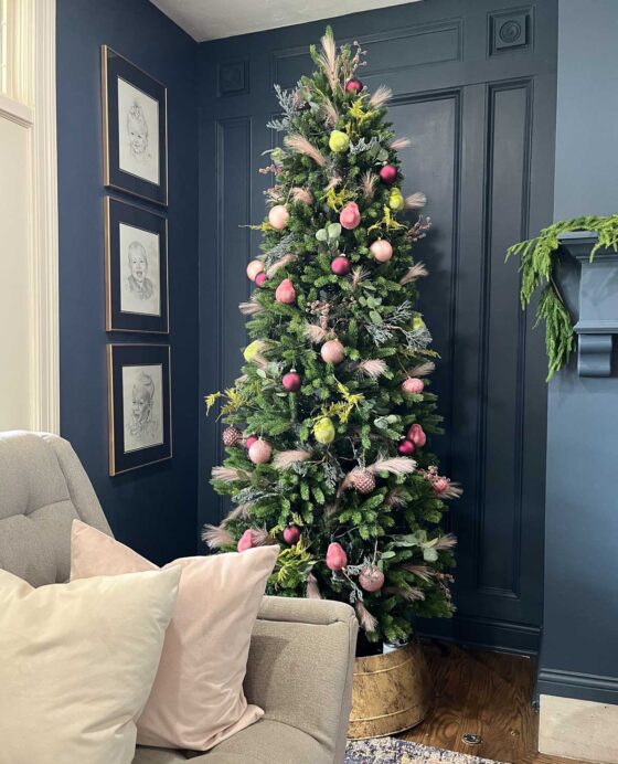 Christmas Tree Decor Ideas - Sincerely, Sara D. | Home Decor & DIY Projects